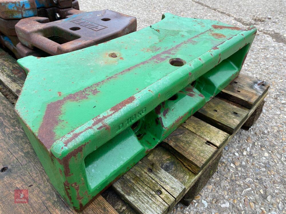 JOHN DEERE WEIGHT CARRIER