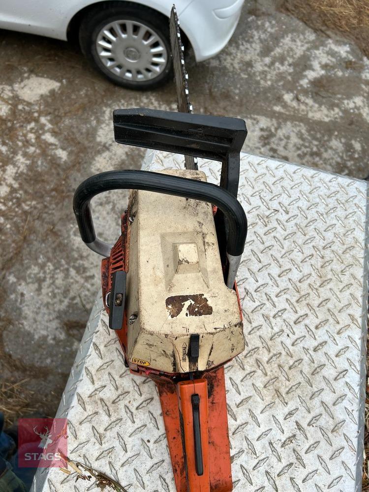 HUSQVARNA CHAIN SAW (S/R)